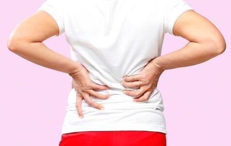 Lordosis: Gejala, Penyebab, dan Pengobatan